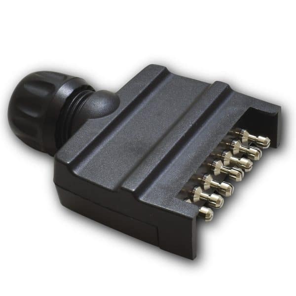 APMax 7 Pin Flat Plug Blister – One Stop Caravan Shop